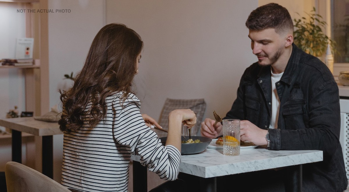En Pappa Följer Med Sin Dotter På Hennes Första Dejt Han Gjorde Det