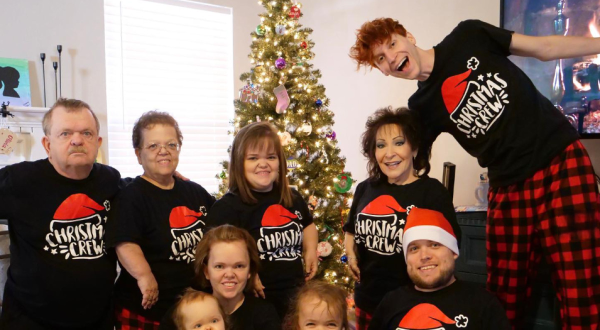 Un garçon devient très grand bien que toute sa famille soit porteuse de ...