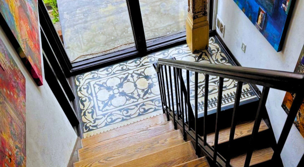 Decorare il pianerottolo delle scale: 16 proposte creative per ...