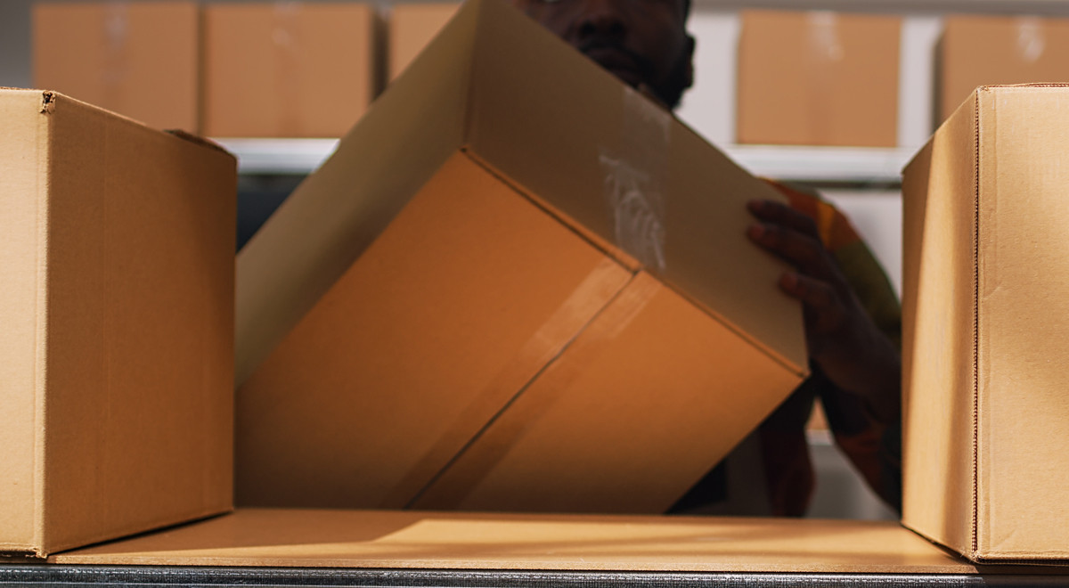 Où finissent les colis perdus ? Et surtout : que se passe-t-il s'ils ne ...